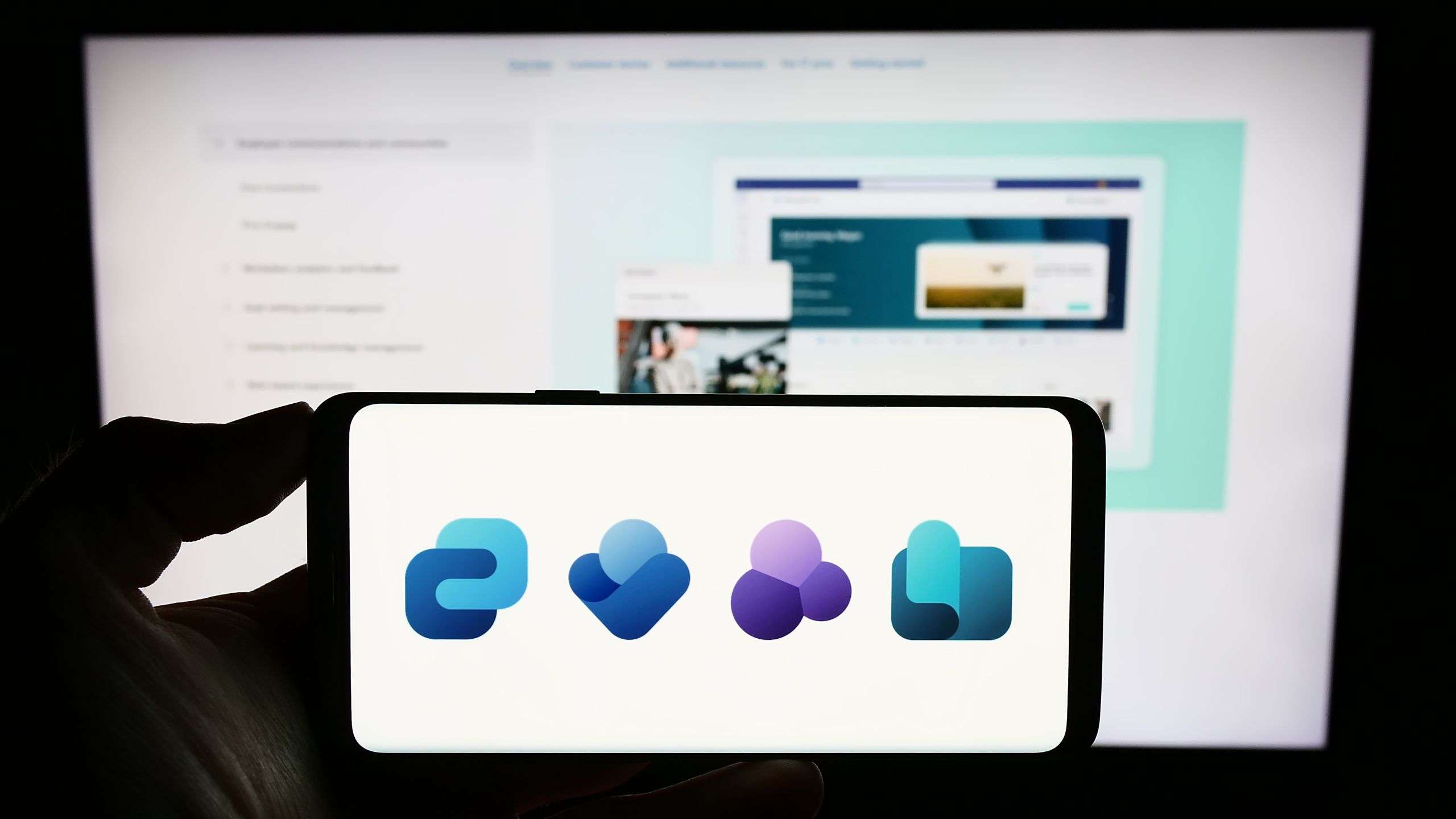 Unlock the Power of Microsoft Viva Connections with Lightning Conductor